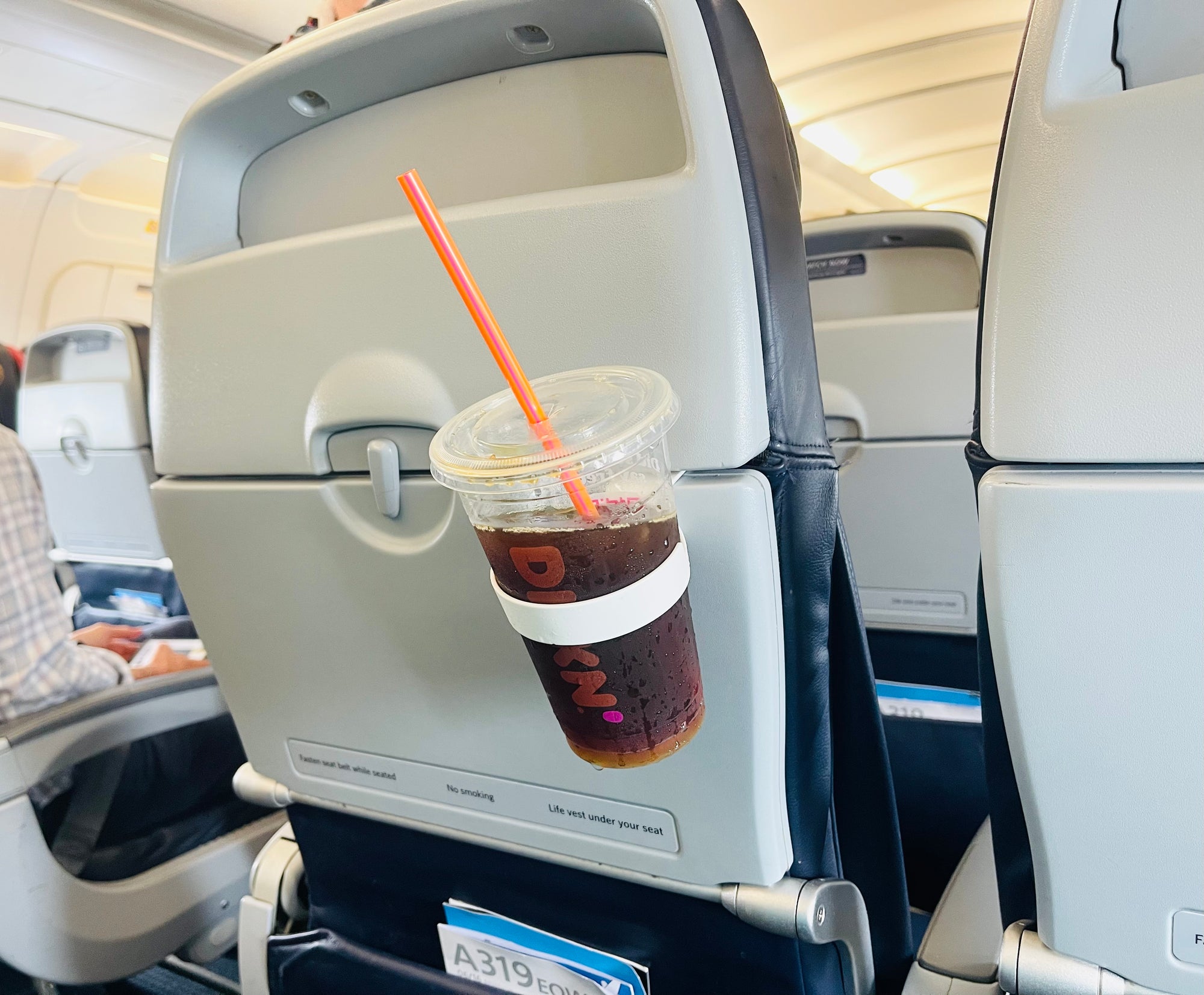 How to use The Airplane Clip by FLYGA (TM)